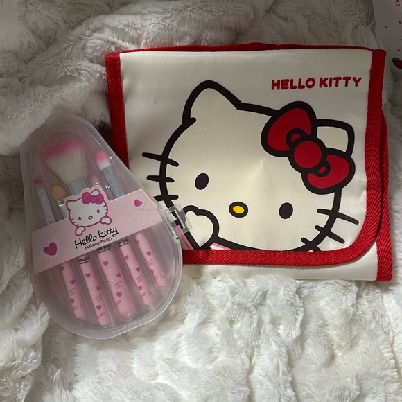 Hello Kitty | Makeup | Hello Kitty Cosmetic Bag And Brushes | Poshmark